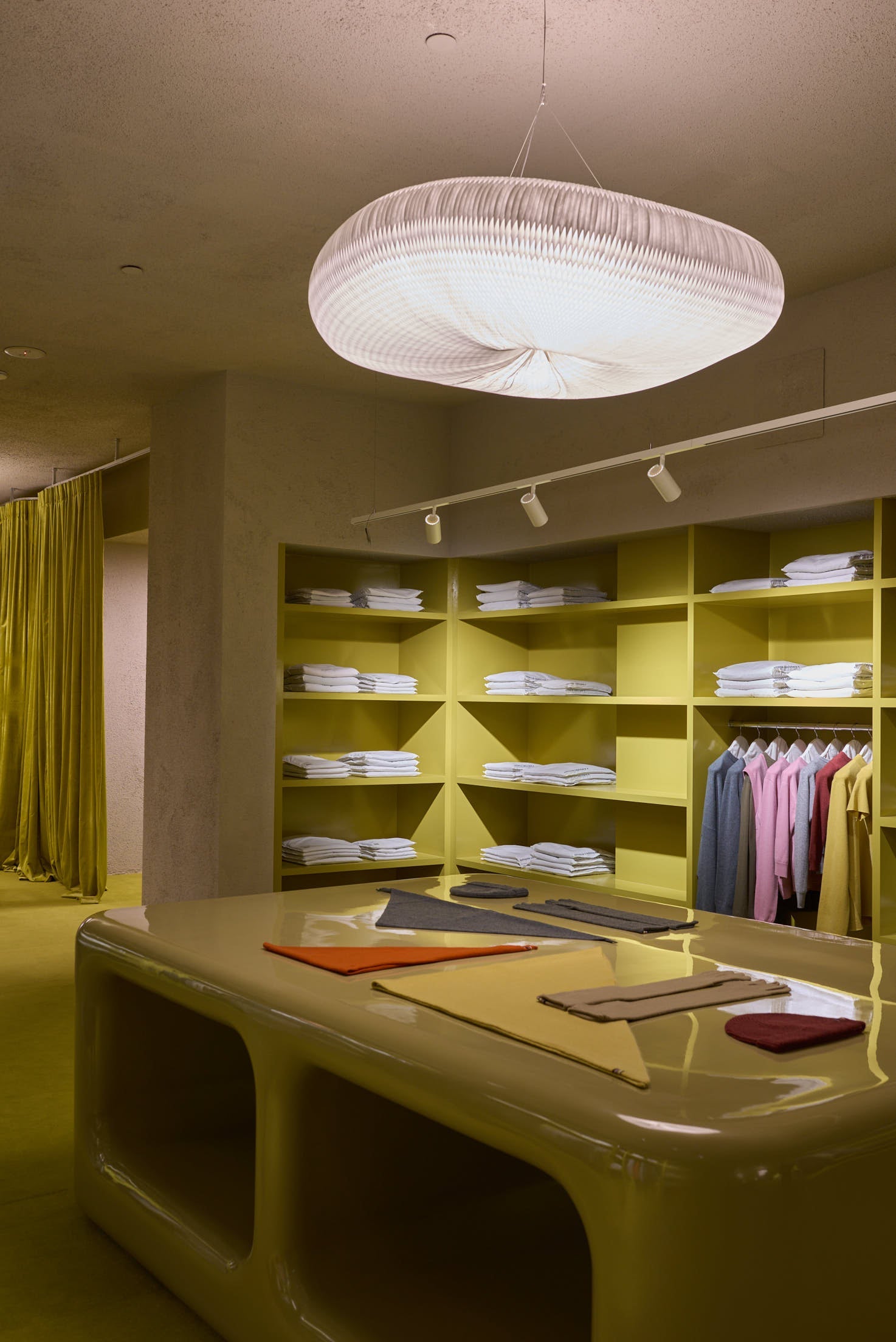 first flagship store in new york – extreme cashmere x