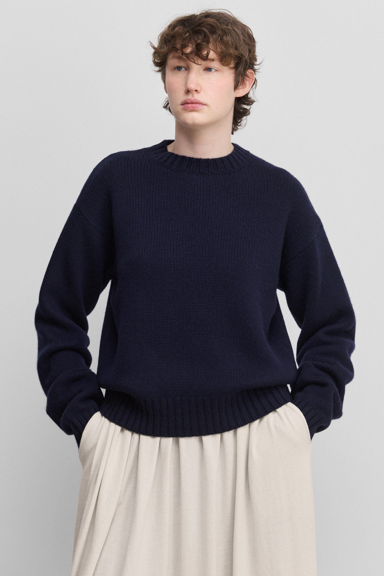 extreme cashmere crew-neck sweater pure – 373 oldie – extreme cashmere x